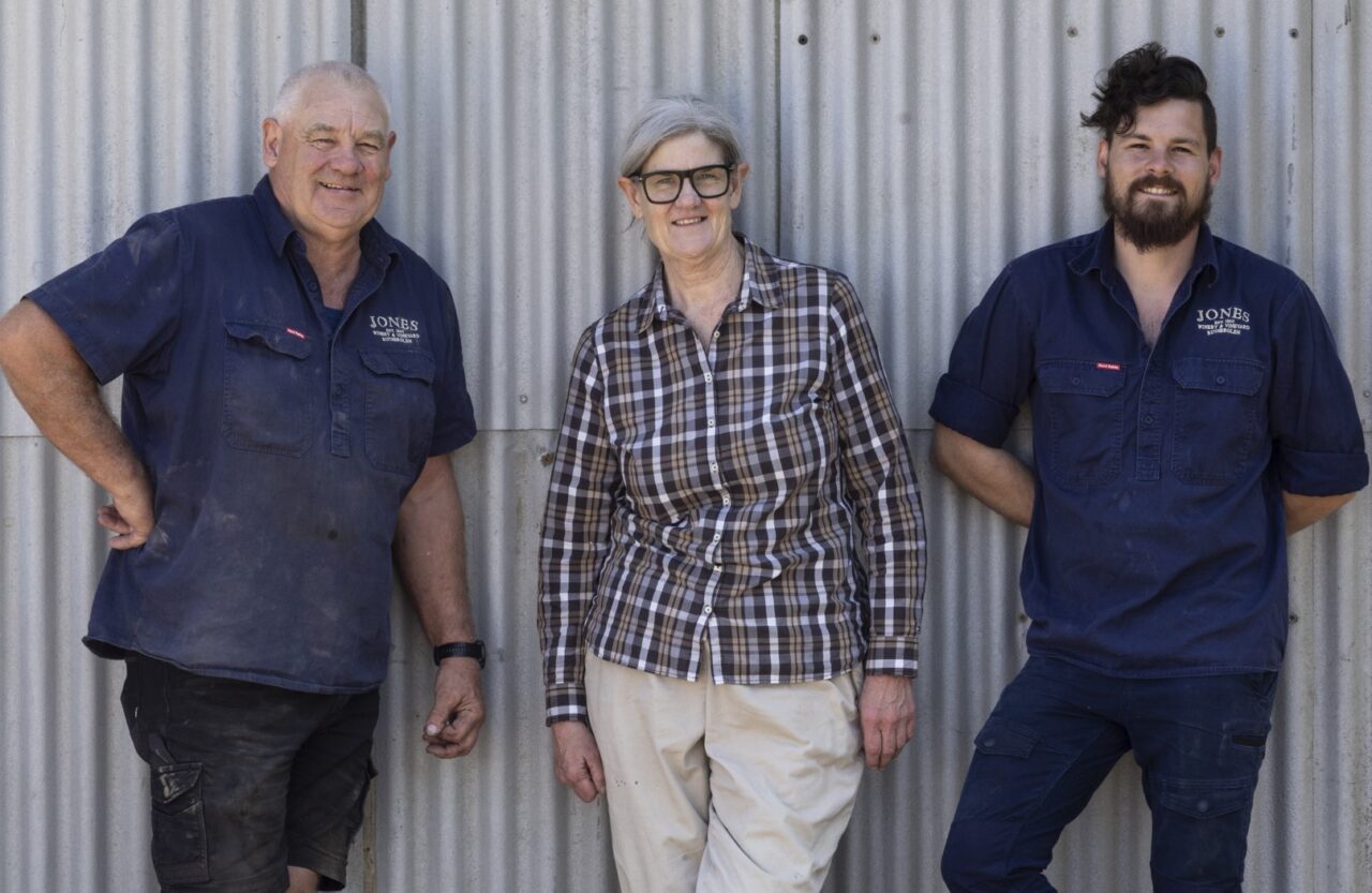 Jones Winery Home - Jones Winery & Vineyard